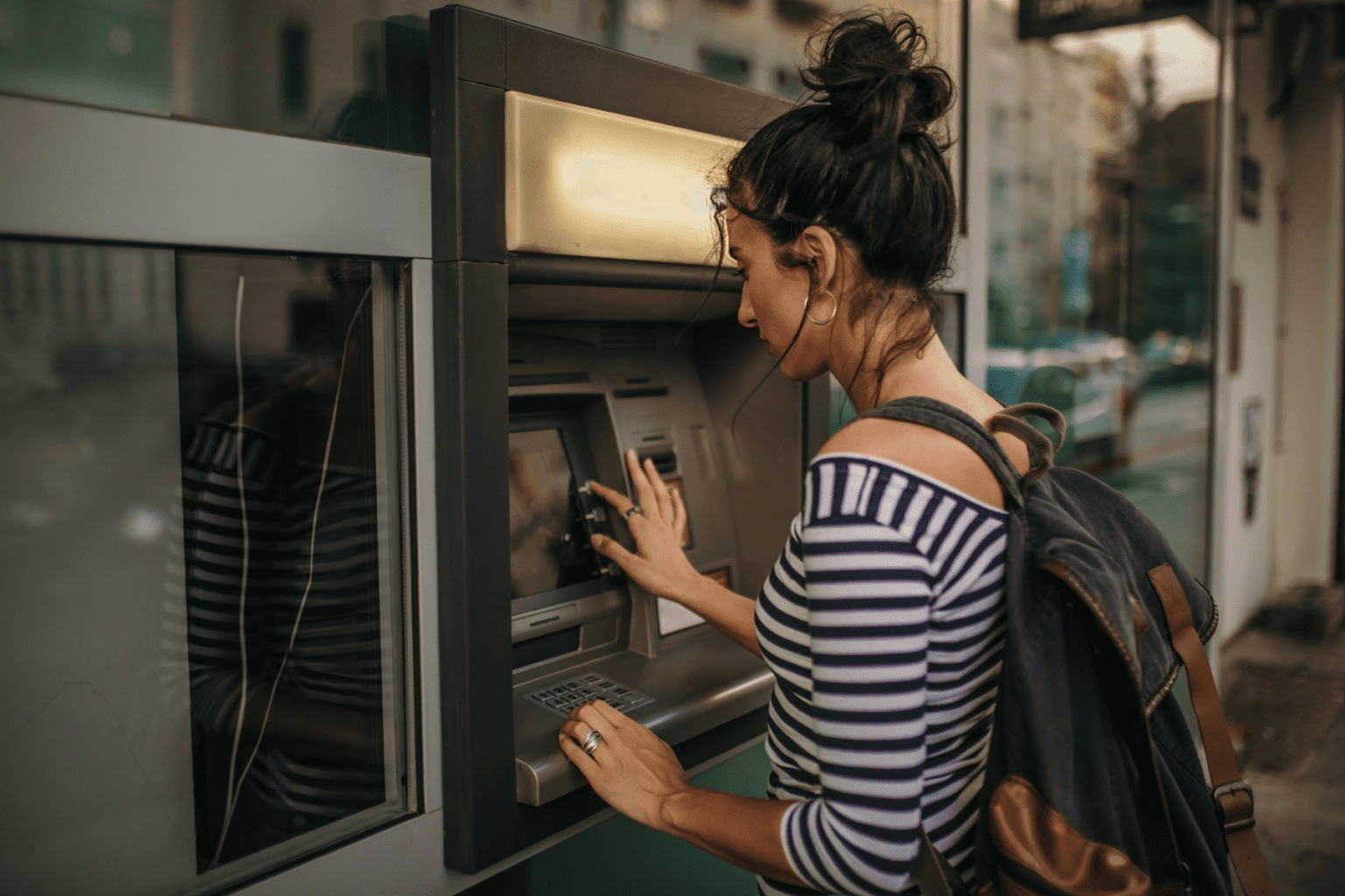 How to Get Foreign Currency (& Do You Need To?) - Extravelgance