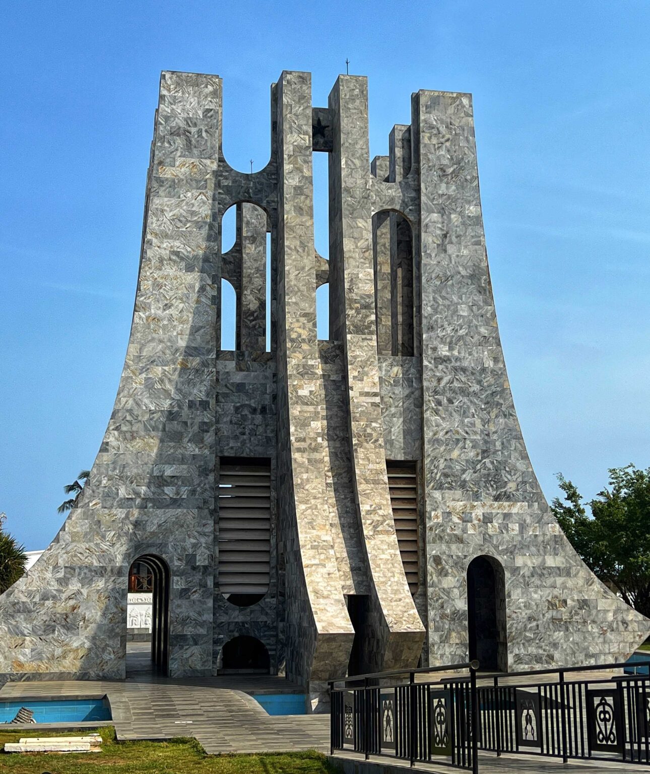 8 Interesting Places to See in Accra, Ghana - Extravelgance
